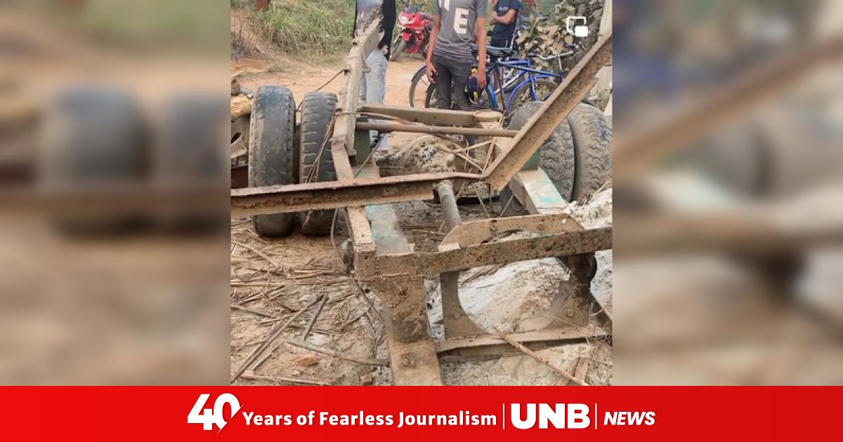 2 killed as train hits human hauler in Rajshahi