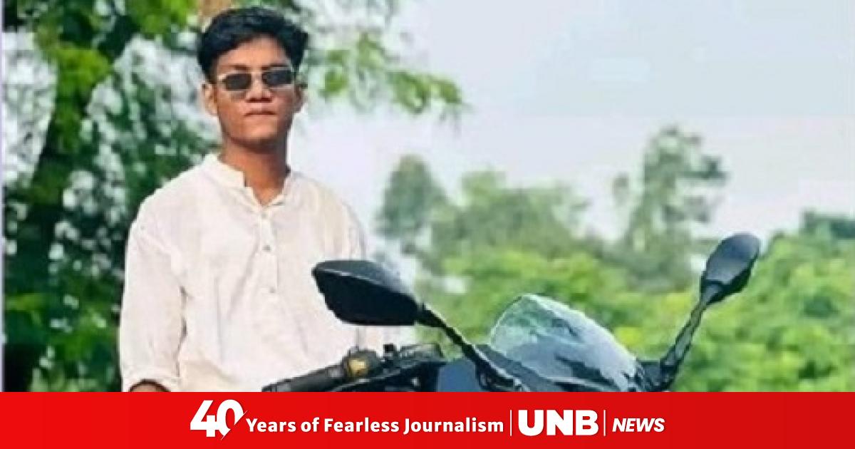 College student wearing headphone crushed under CU shuttle train