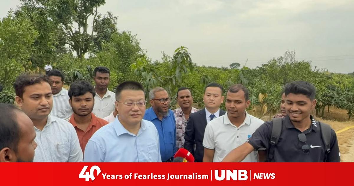Chinese ambassador Yao Wen visits mango orchard in C’nawabganj