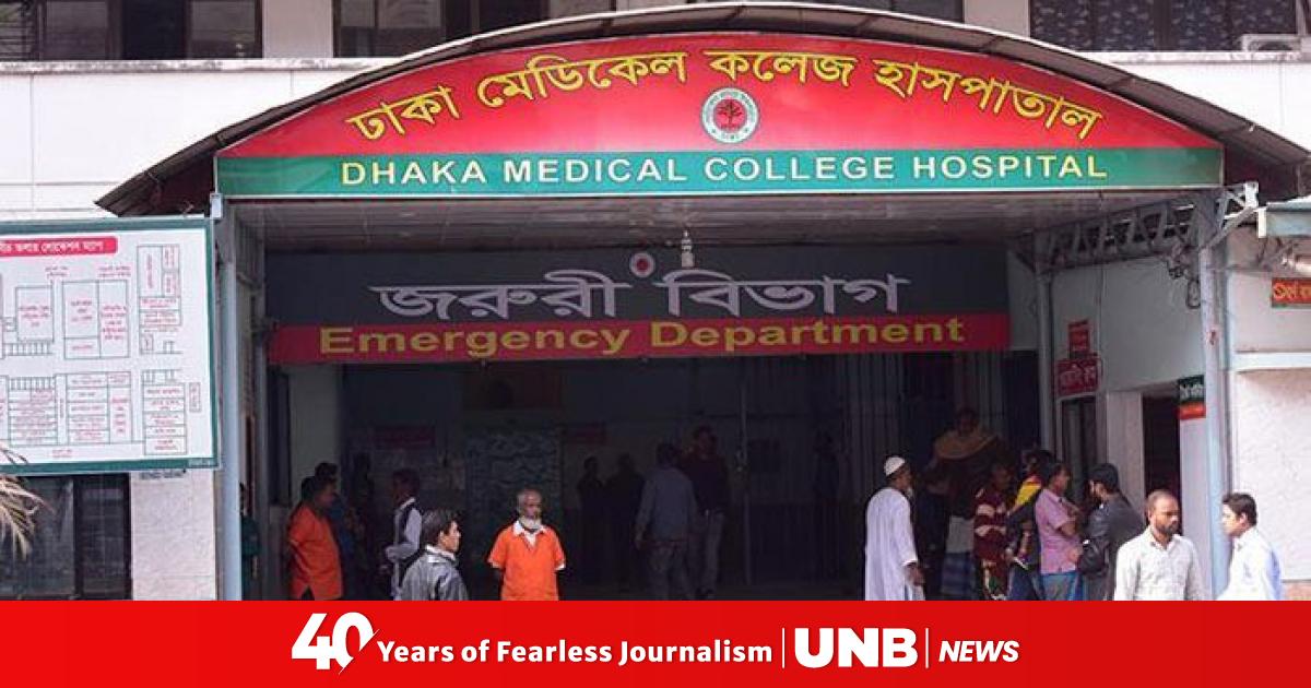 Vagrant's body recovered outside DMCH Emergency Unit