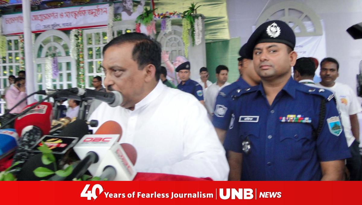 595 outlaws surrender in Pabna