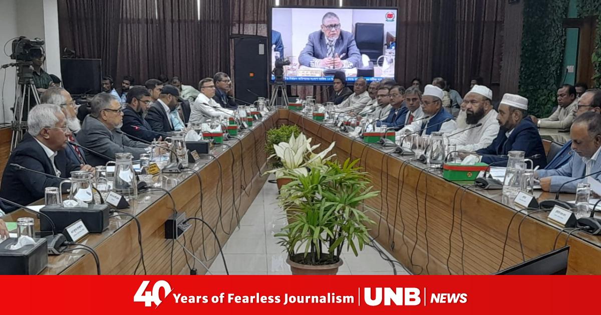 EC’s pre-election dialogue starts with 6 parties in opening batch