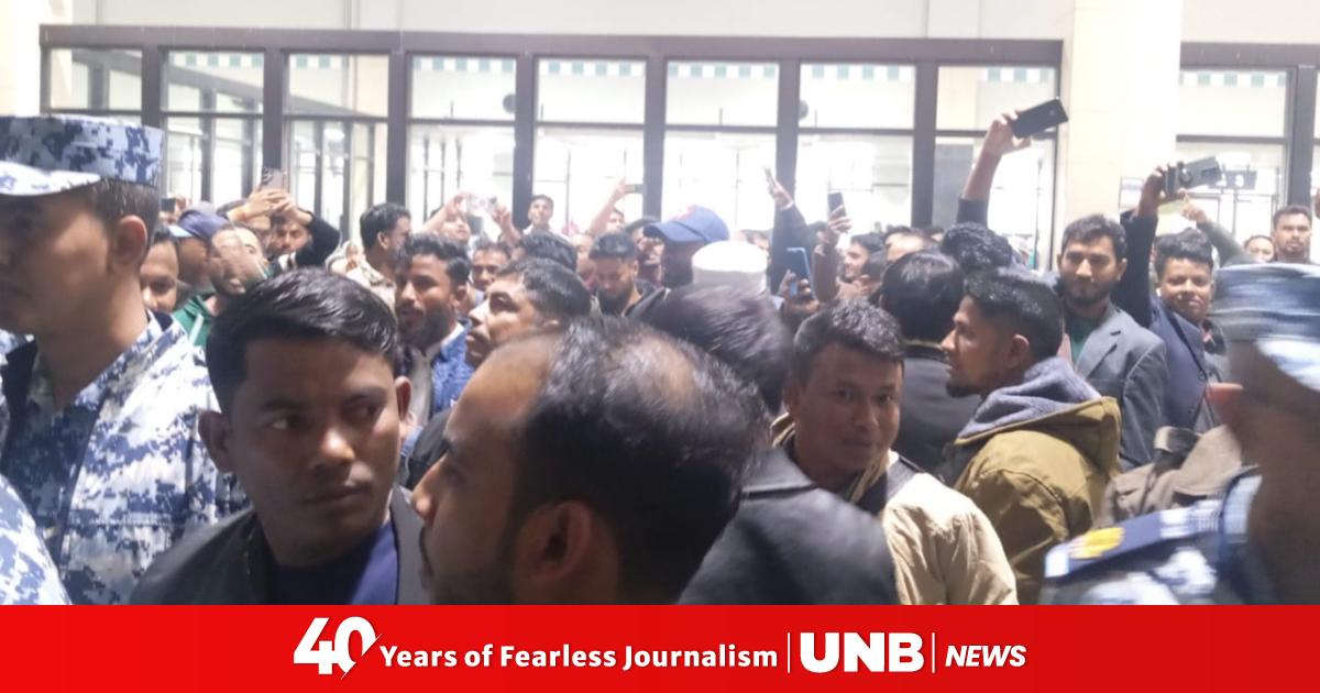 Protest, vandalism erupt at Chattogram’s Shah Amanat Airport