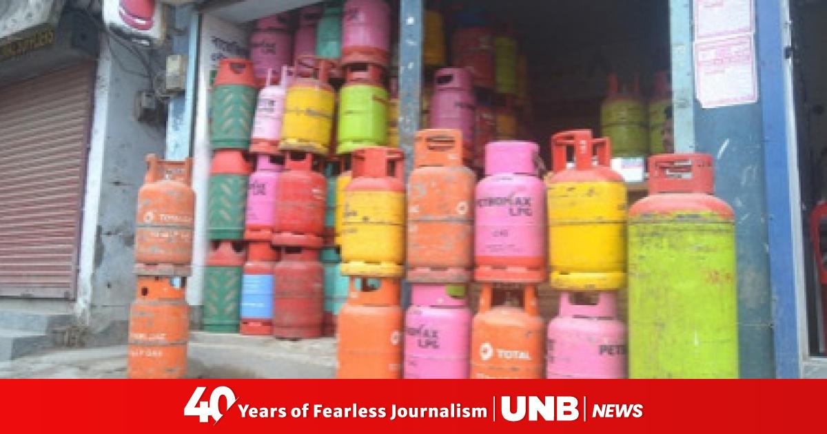 LPG price hiked by Tk 387 per 12-kg cylinder for April