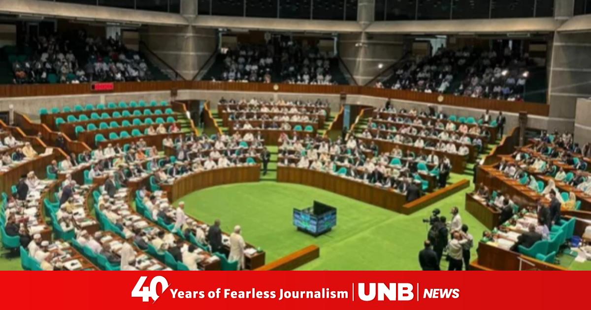 Microphone outage disrupts Parliament