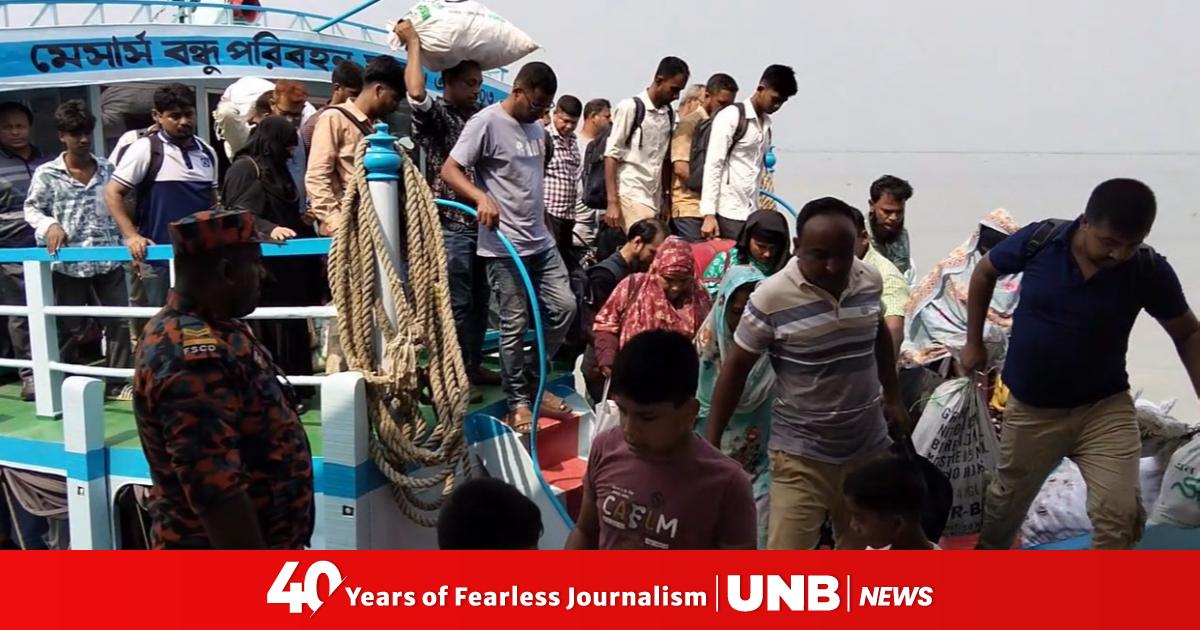 Eid return rush continues at Paturia launch Terminal