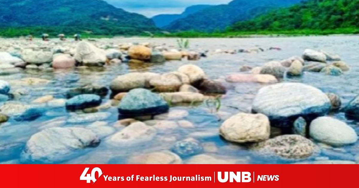 Sylhet’s Sada Pathor shut to tourists due to flooding