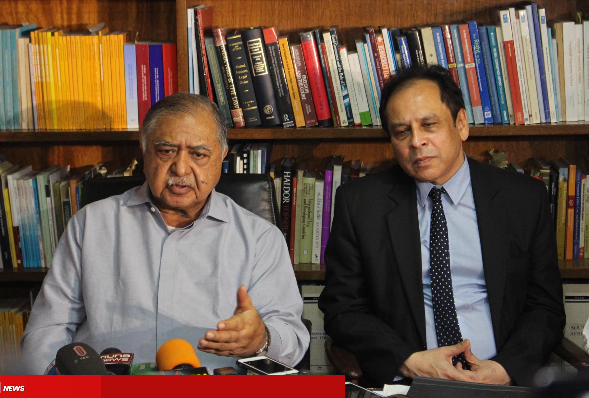 Dr Kamal thanks Rashed Khan Menon