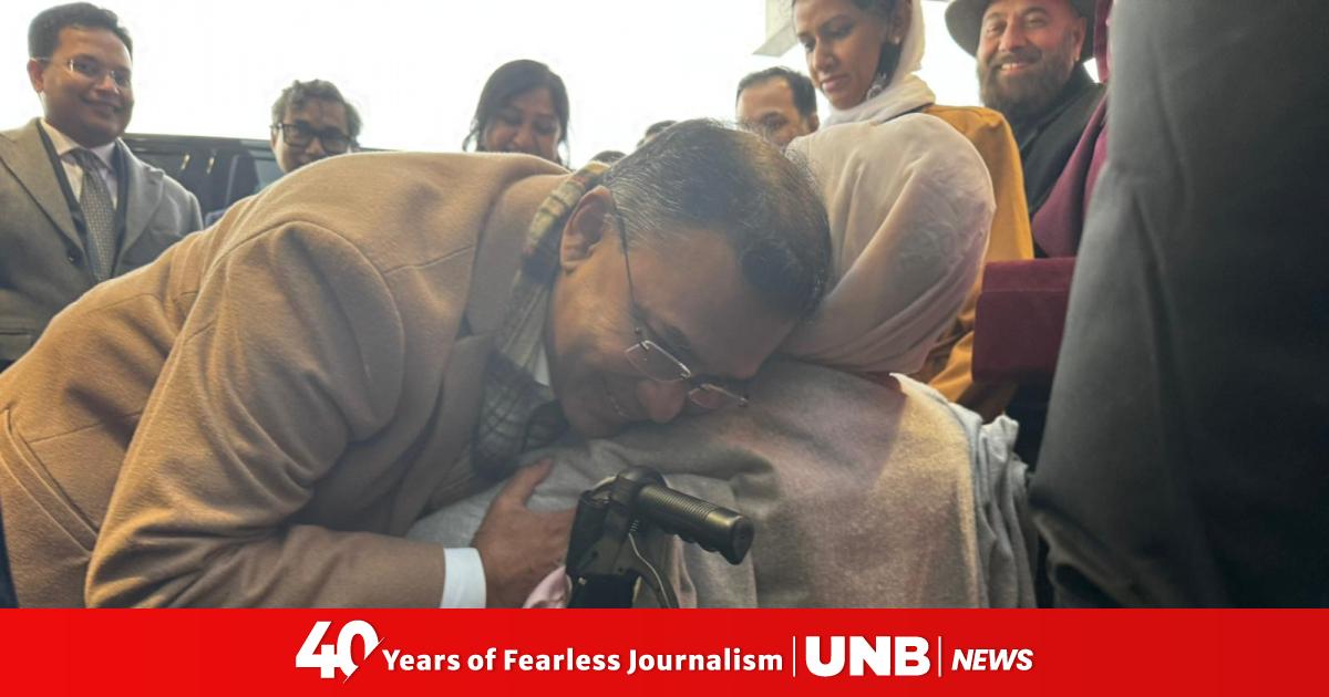 Emotional Moment: Khaleda reunites with son Tarique after 7 years