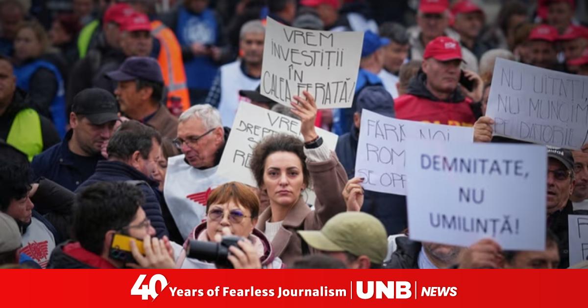 Thousands march in Bucharest against austerity and low wages