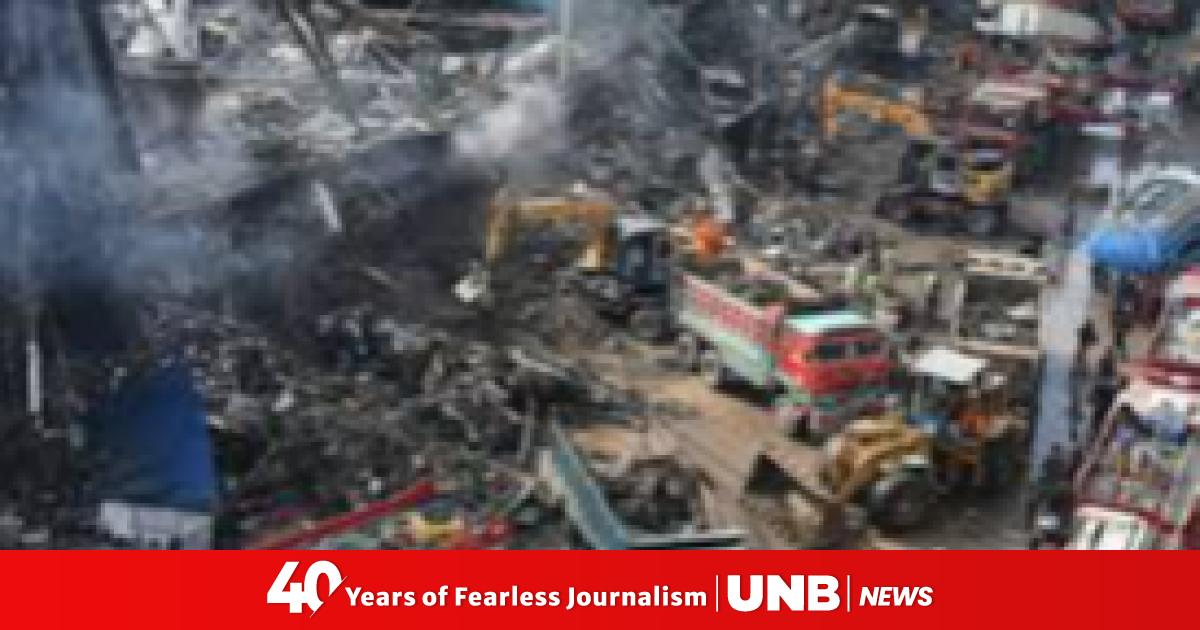 Rescuers recover more bodies in Karachi plaza fire; death toll climbs to 15